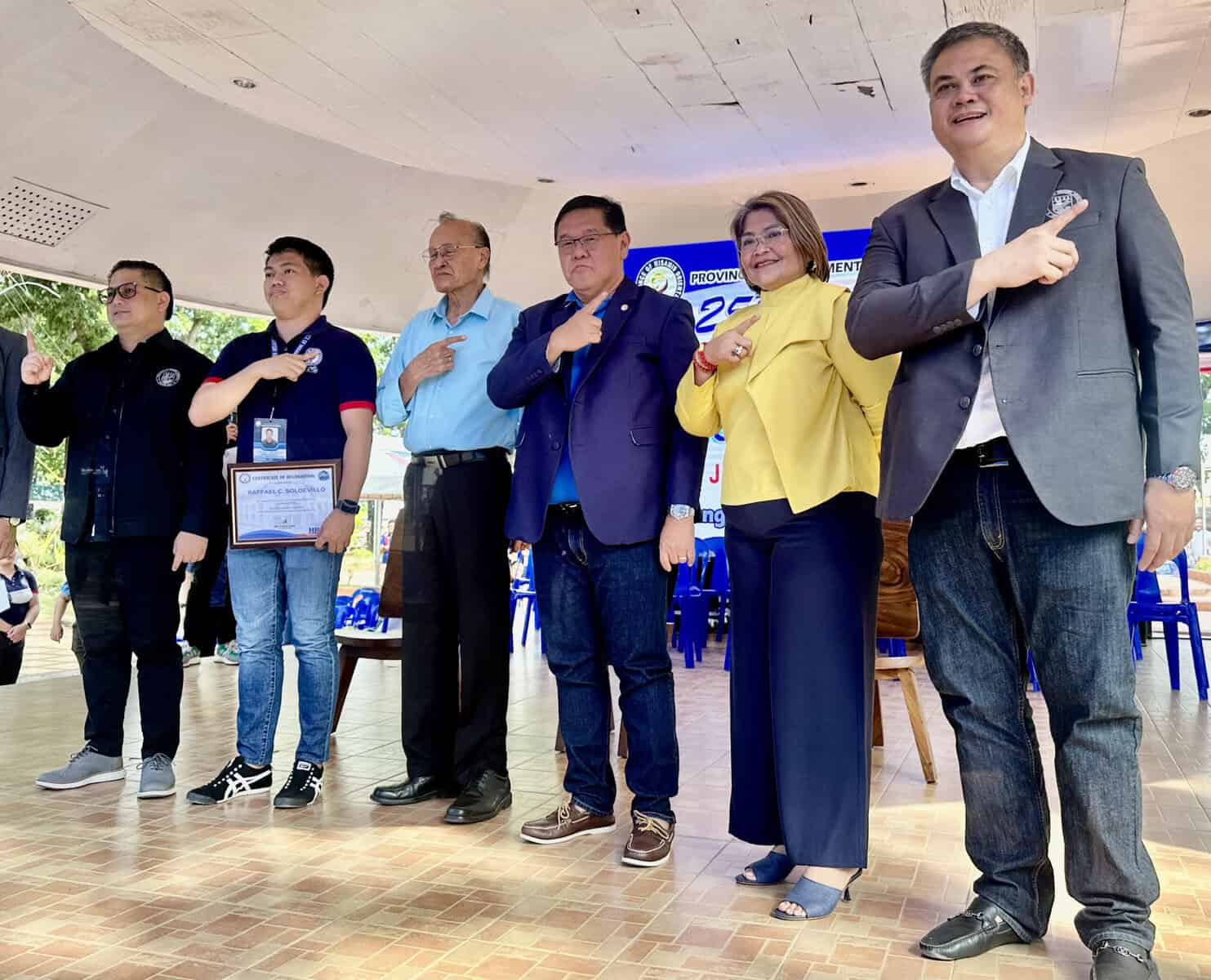 Unabia commends PGMO employees for passing licensure exam for teachers - Business Week National